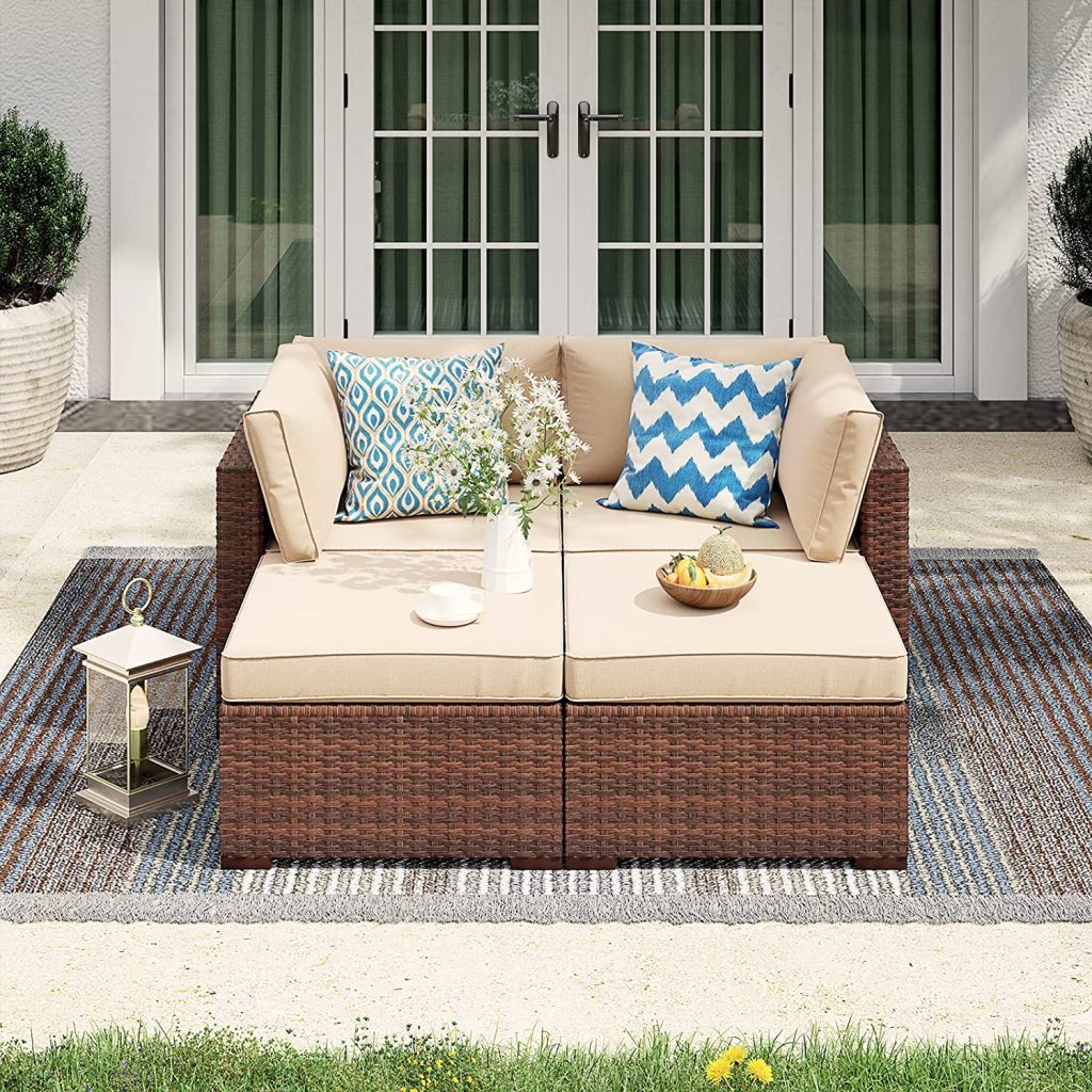 35 Outdoor Daybeds That Will Keep You Relaxed - Happily Inspired