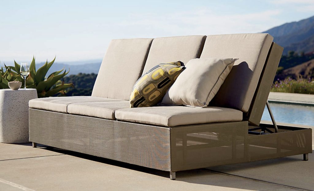 35 Outdoor Daybeds That Will Keep You Relaxed - Happily Inspired