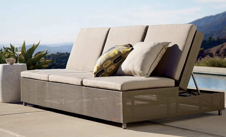 35 Outdoor Daybeds That Will Keep You Relaxed - Happily Inspired